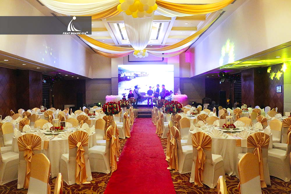 Trang trí lối đi - sân khấu