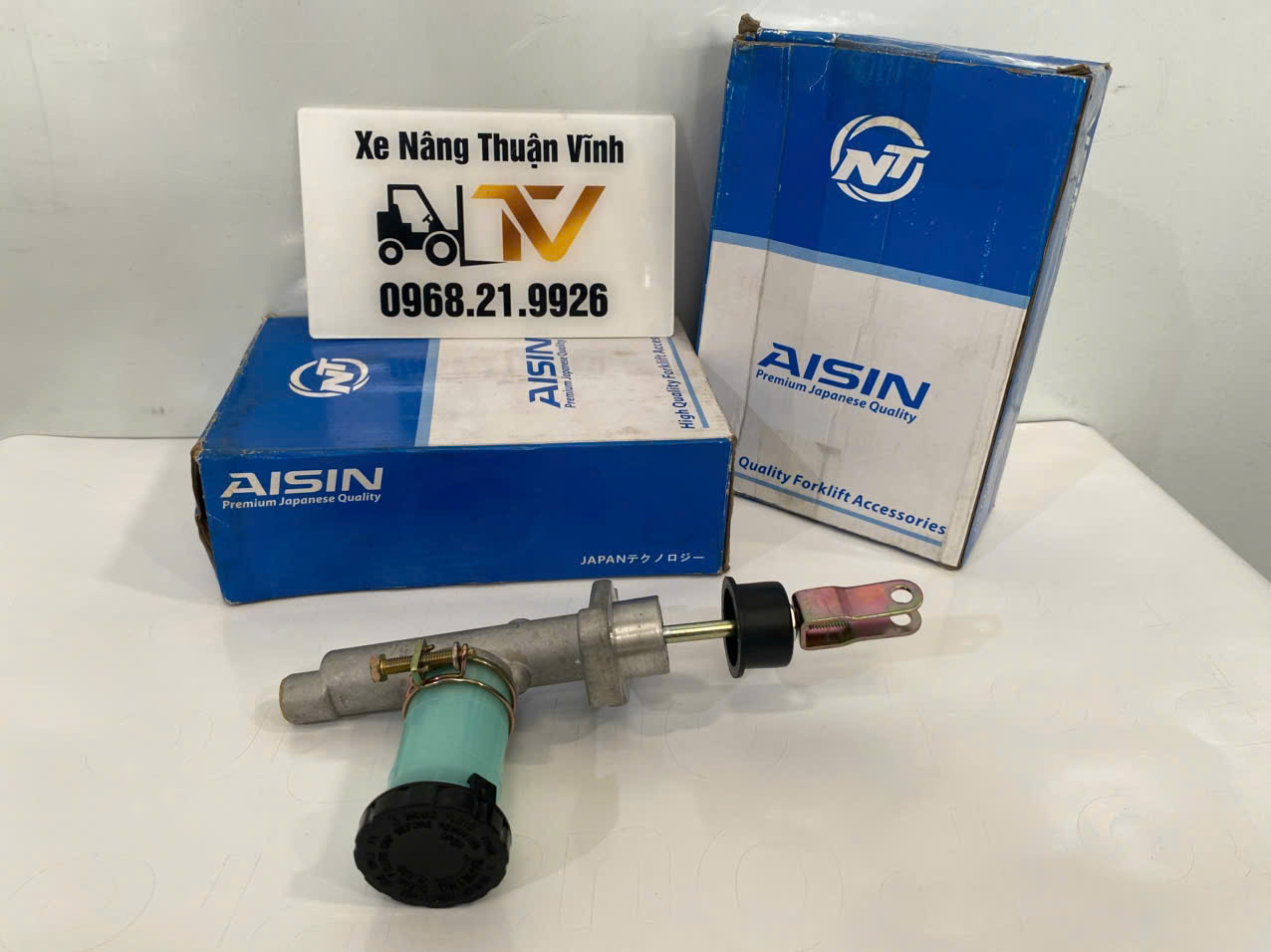 Tổng côn trên Nissan J01/J02 mã BP02-900A